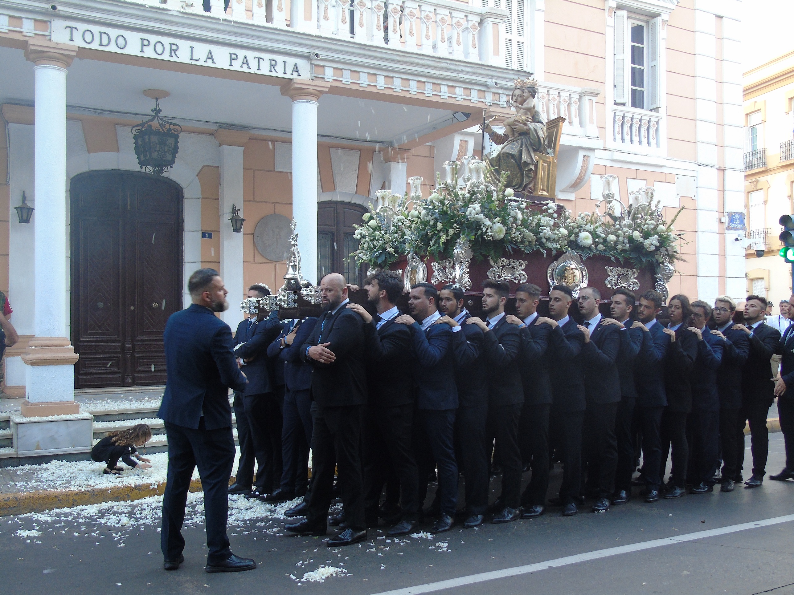 La procesión extraordinaria | El Alminar de Melilla